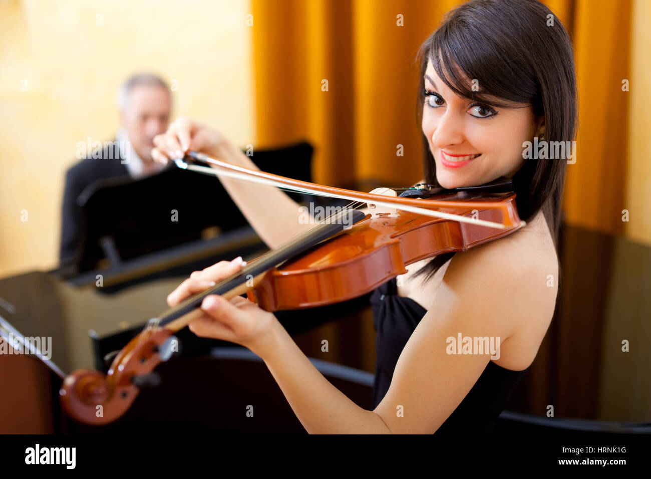 Violist High Resolution Stock Photography and Images - Alamy