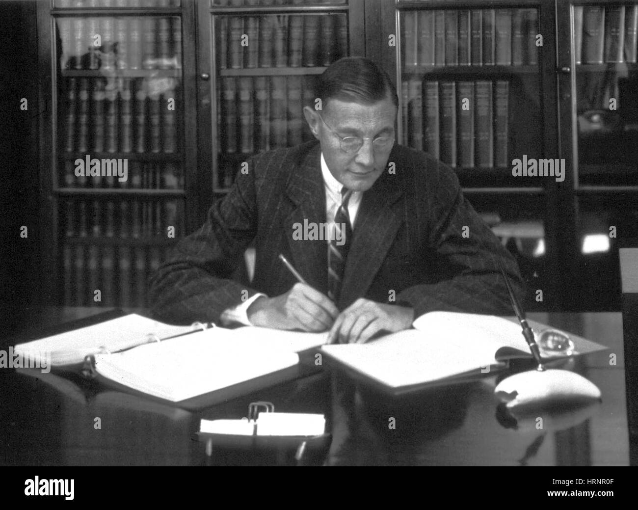 H s gasser hi-res stock photography and images - Alamy