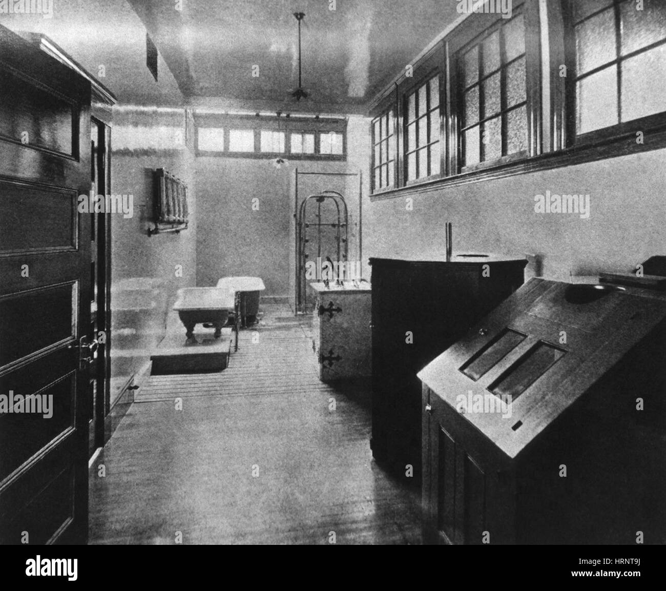 Room history Black and White Stock Photos & Images - Alamy