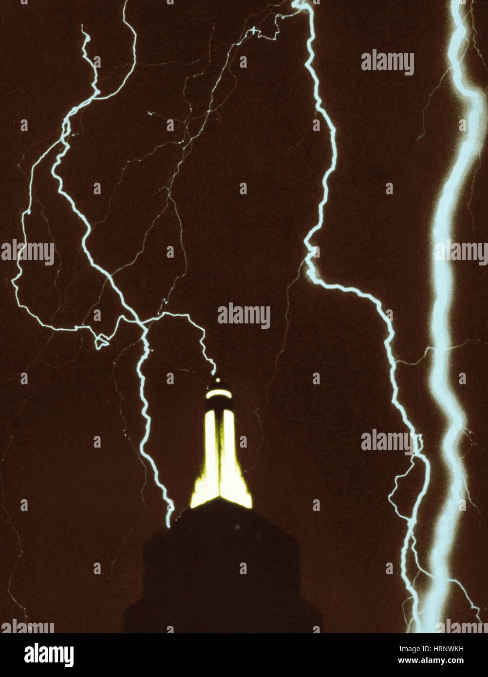 Lightning Strikes Empire State Building, 1934 Stock Photo - Alamy