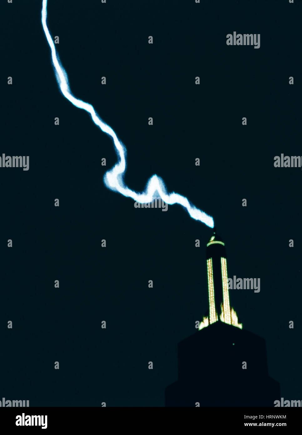 Lightning Strikes Empire State Building, 1934 Stock Photo - Alamy