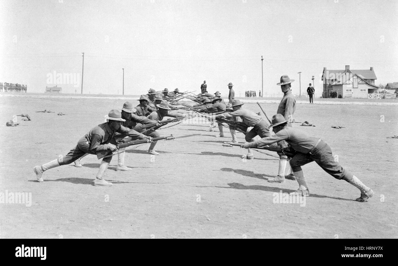 WWI, Bayonet Practice, 1918 Stock Photo - Alamy