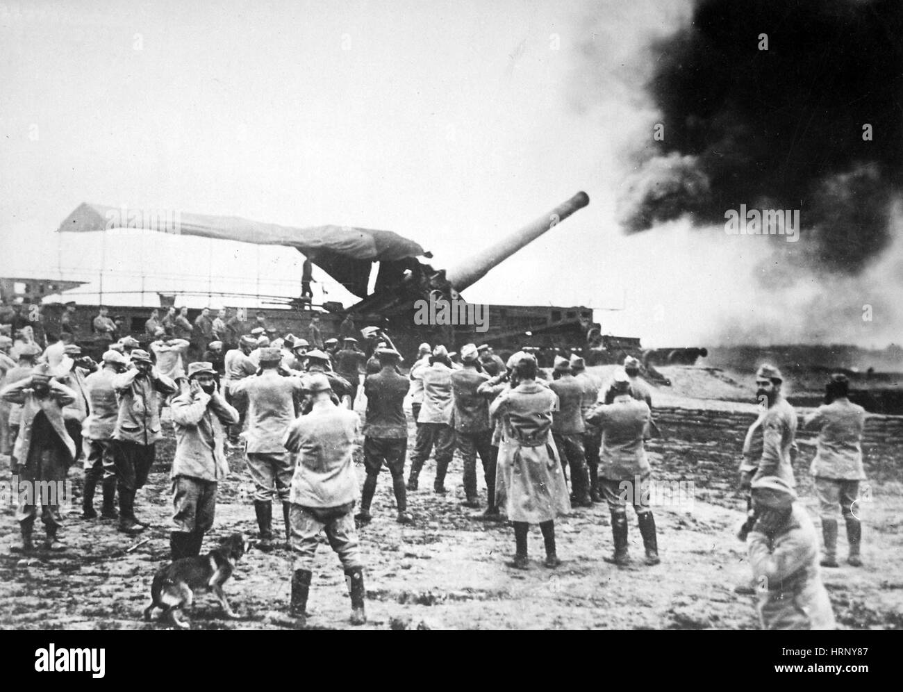 Cannon fires Black and White Stock Photos & Images - Alamy