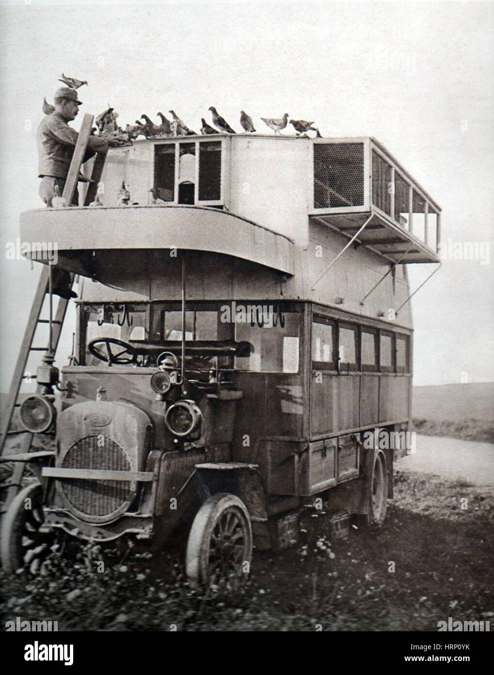 French army military vehicle hi-res stock photography and images - Alamy