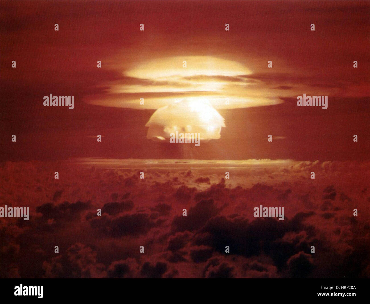 Castle bravo explosion hi-res stock photography and images - Alamy