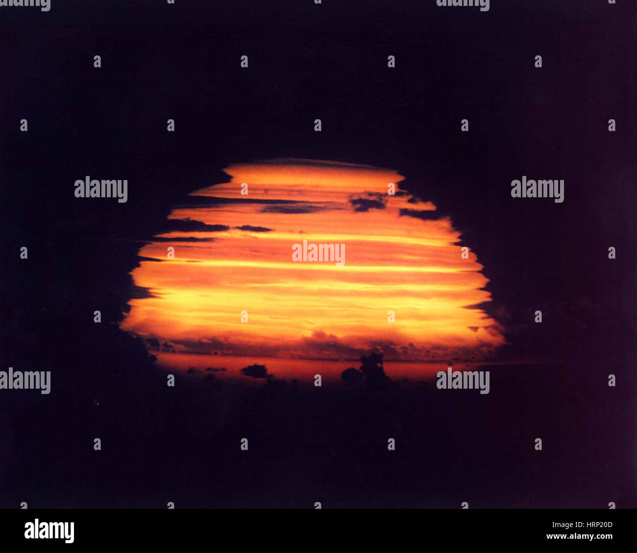 Operation redwing atomic bomb hi-res stock photography and images - Alamy
