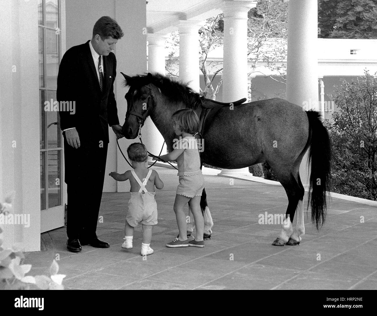 Family photo white house Black and White Stock Photos & Images - Alamy