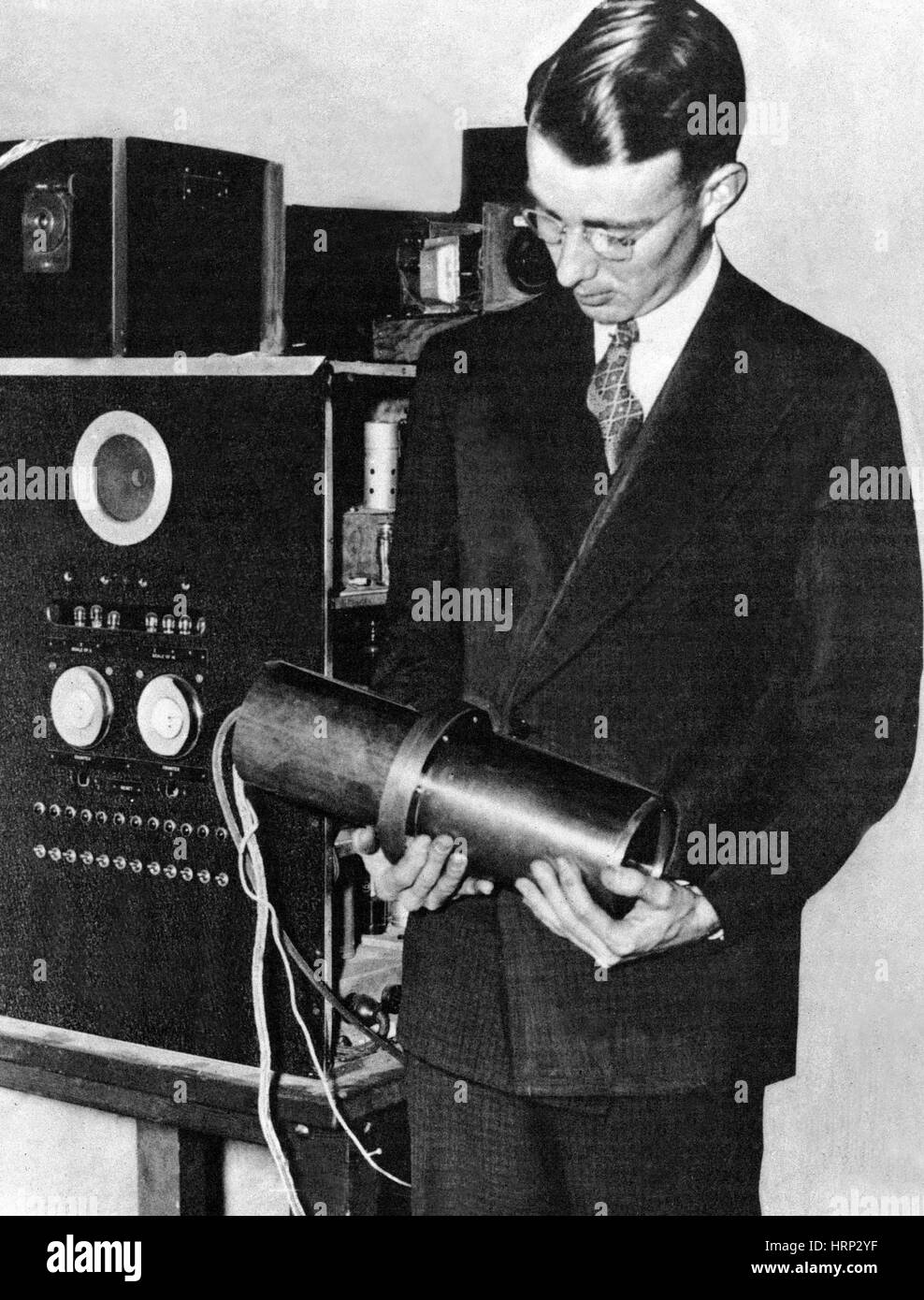 Luis walter alvarez hi-res stock photography and images - Alamy Luis walter alvarez hi-res stock photography and images - Alamy