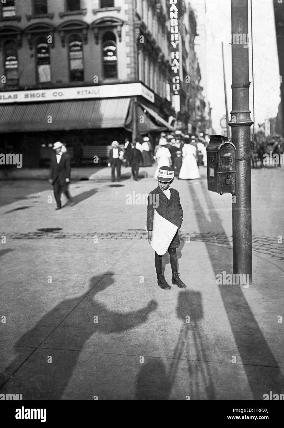Paperboy Black and White Stock Photos & Images - Alamy