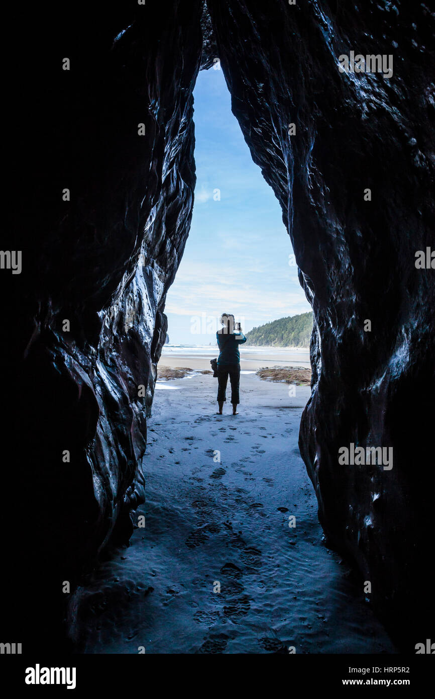 Inside cave looking out hi-res stock photography and images - Alamy