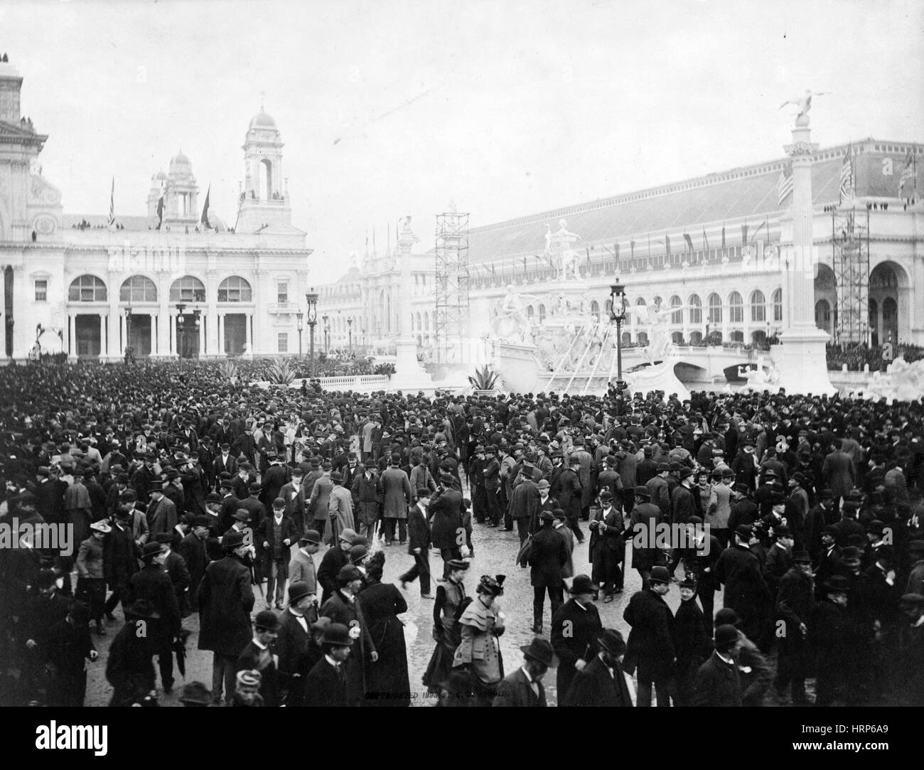 Opening day worlds fair hi-res stock photography and images - Alamy