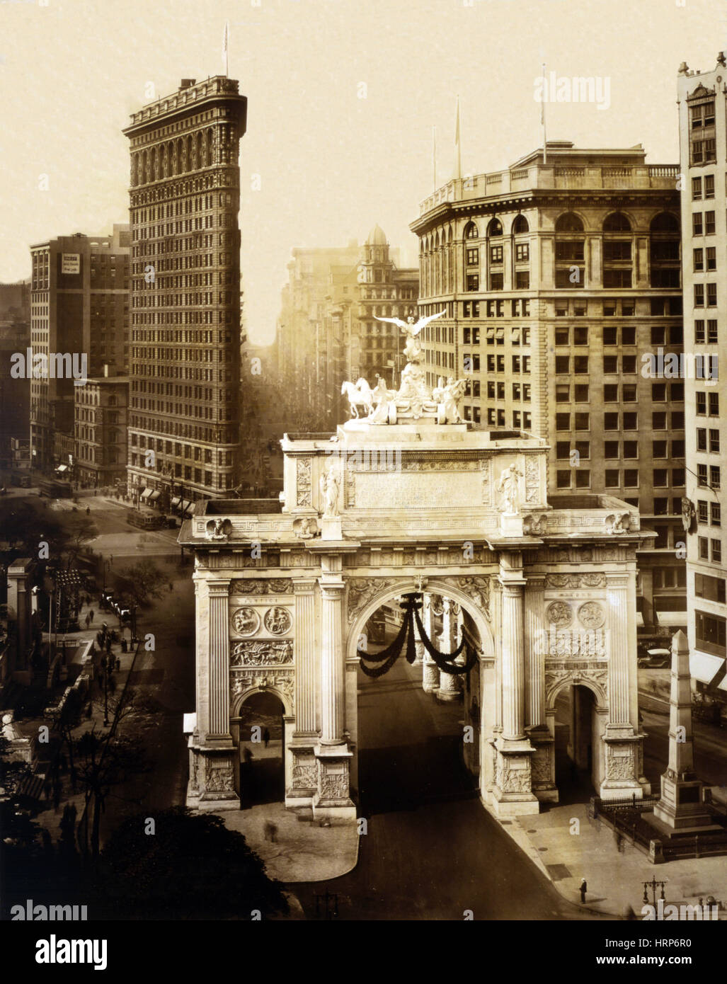 Victory arch hi-res stock photography and images - Alamy