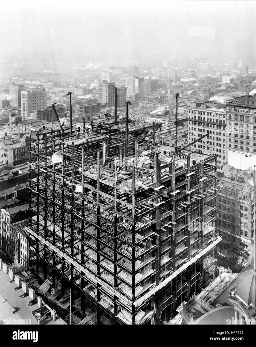 Woolworth building construction hi-res stock photography and images - Alamy