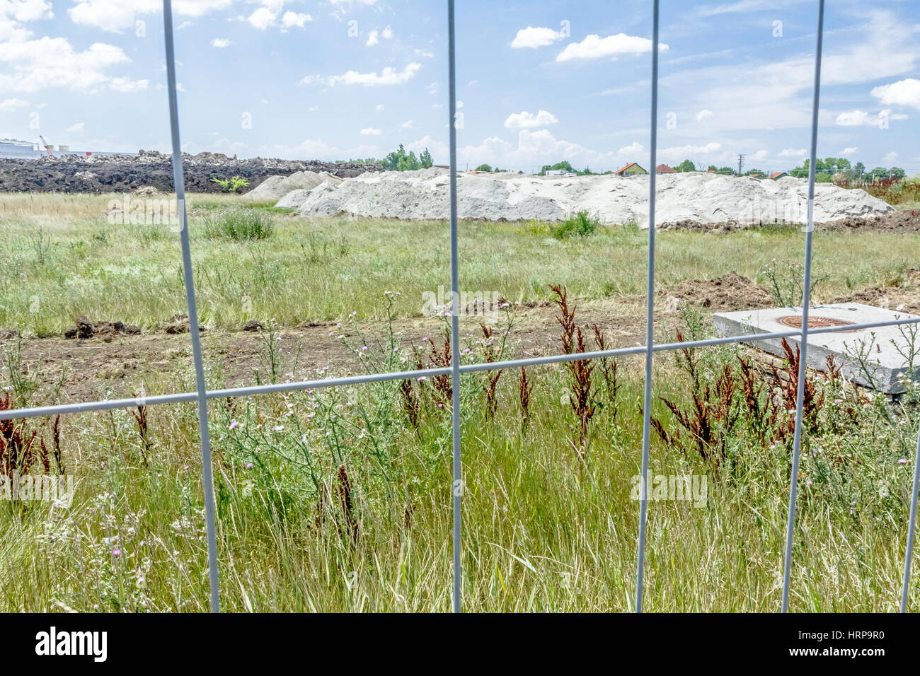 Pile building sand piled up hi-res stock photography and images - Alamy