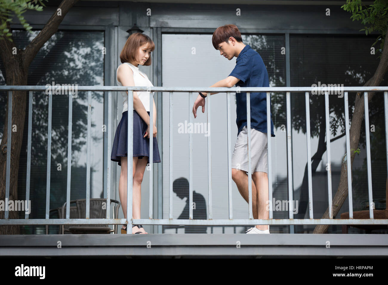 Couple sullen hi-res stock photography and images - Alamy