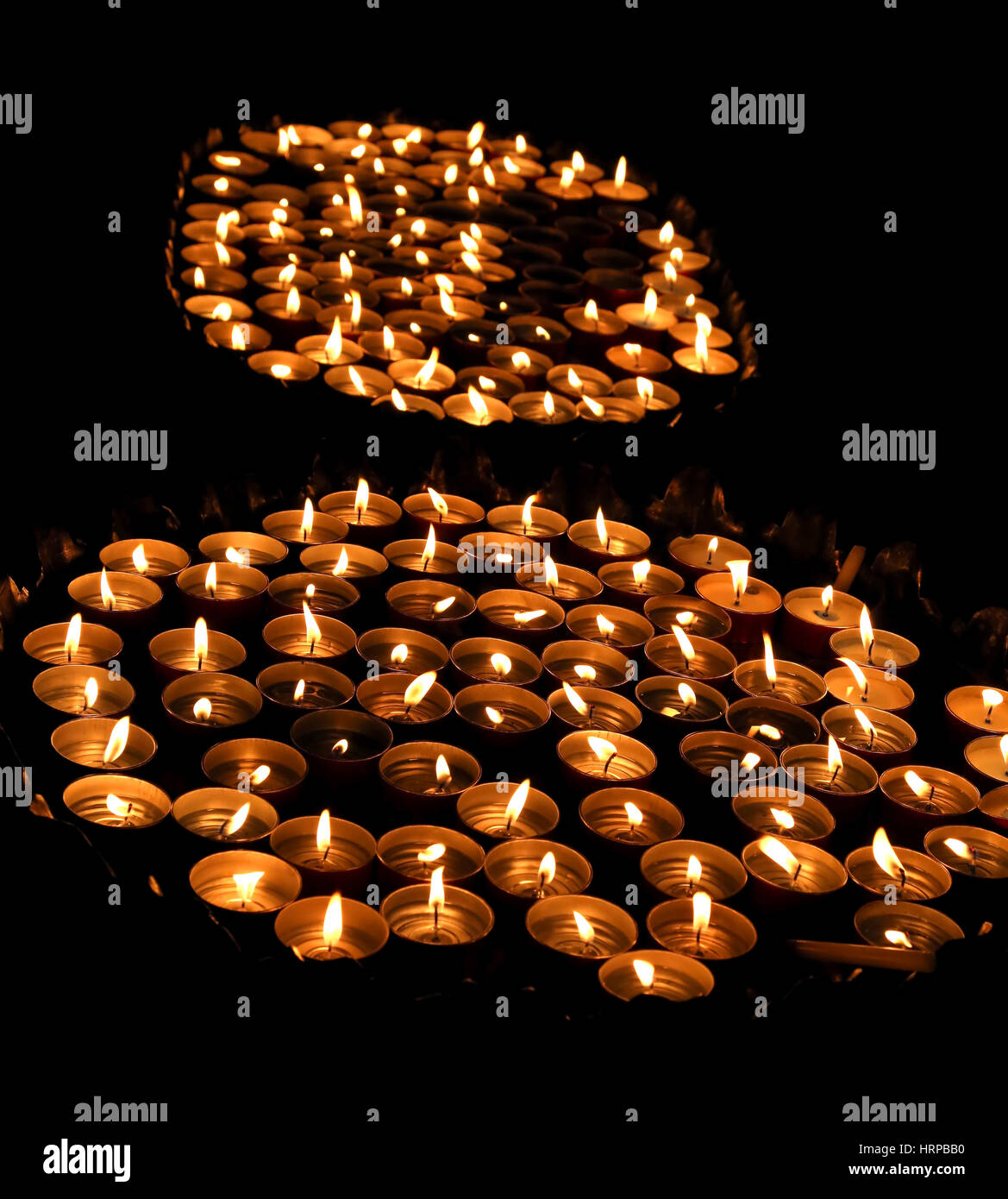 Candlestick patterns hi-res stock photography and images - Alamy