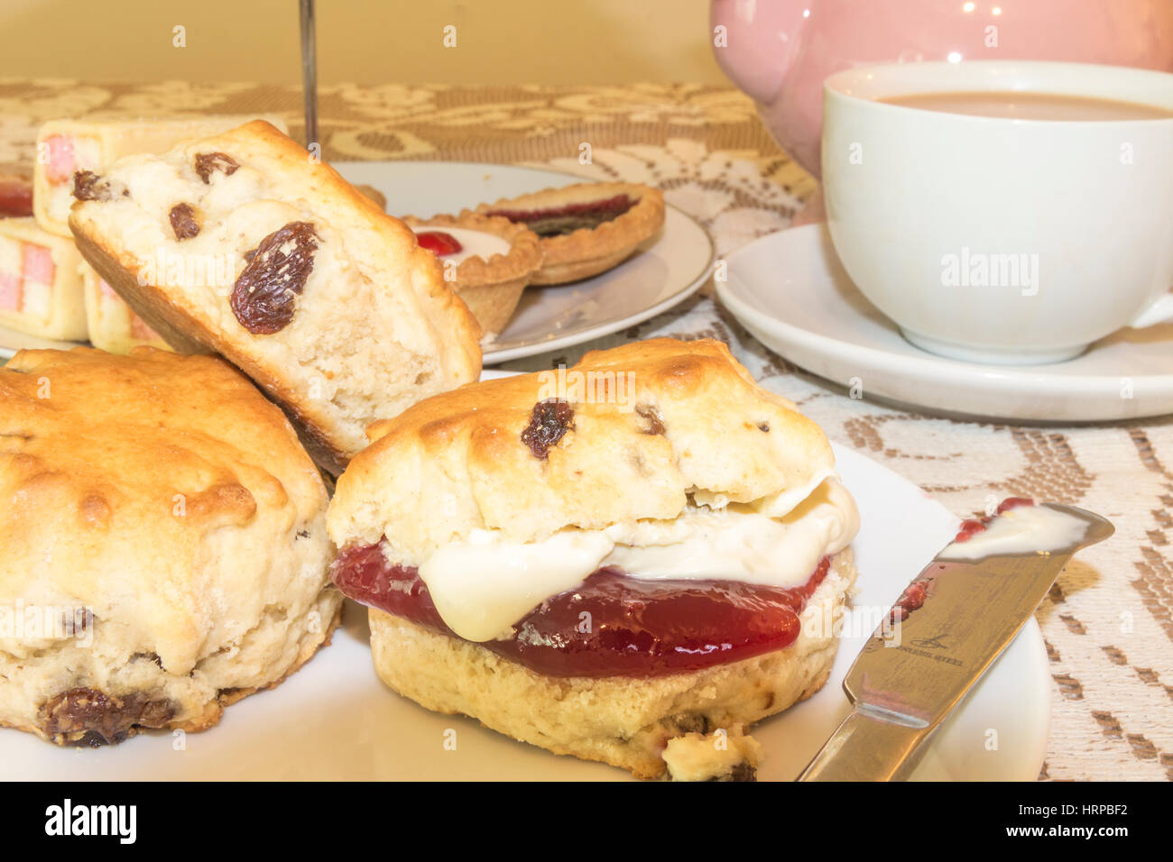 British afternoon tea hi-res stock photography and images - Alamy