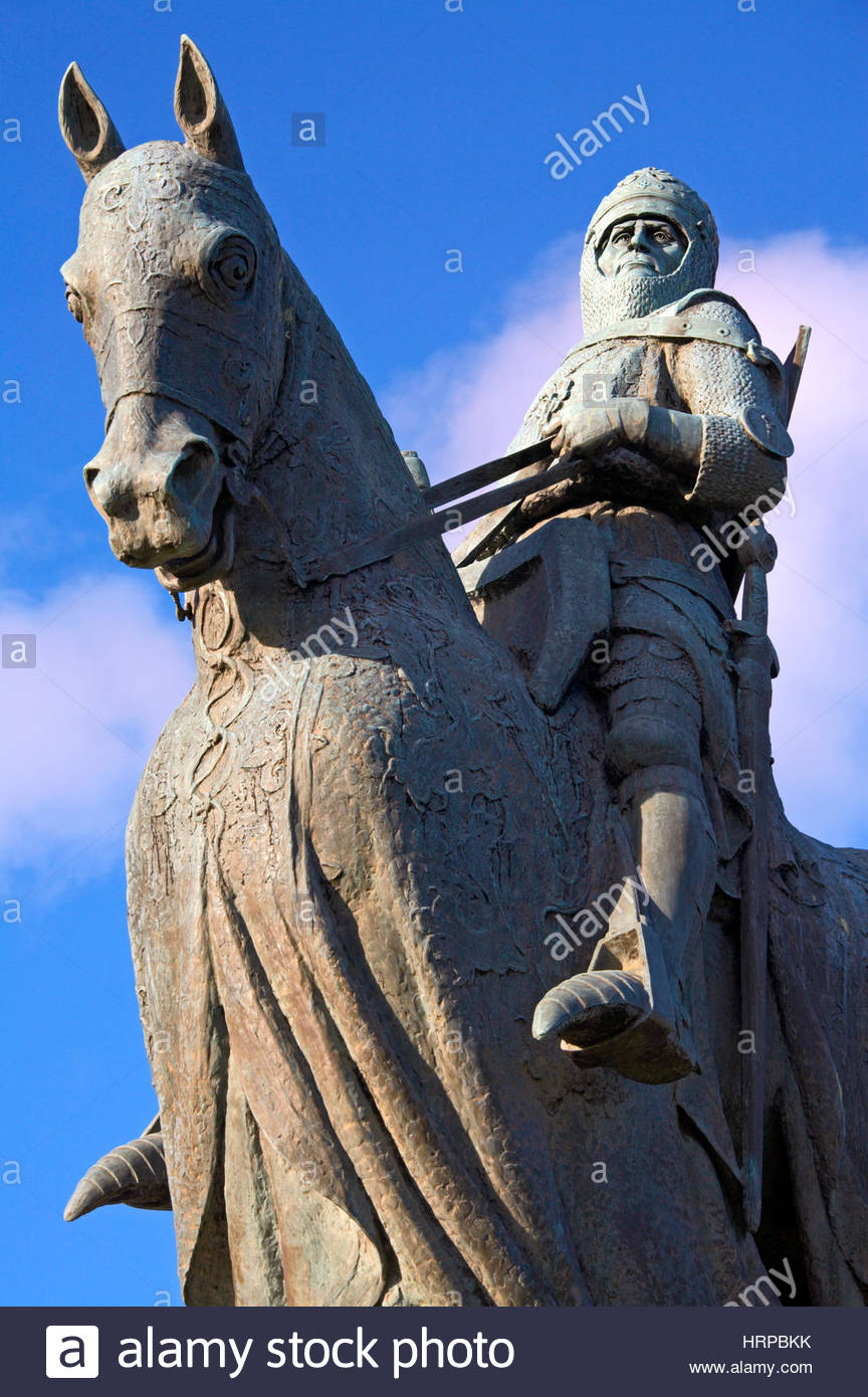 Robert the bruce statue horse hi-res stock photography and images - Alamy
