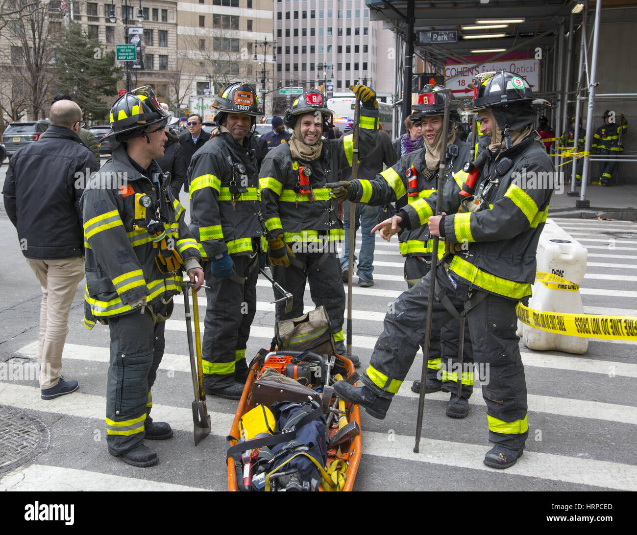 Group of firemen hi-res stock photography and images - Alamy