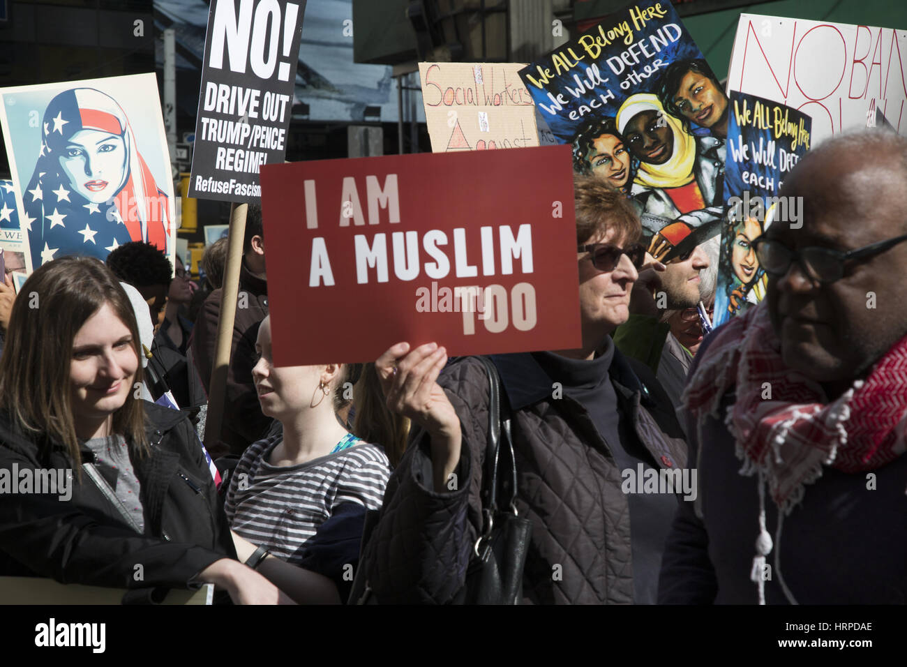 Muslim protest us hi-res stock photography and images - Alamy
