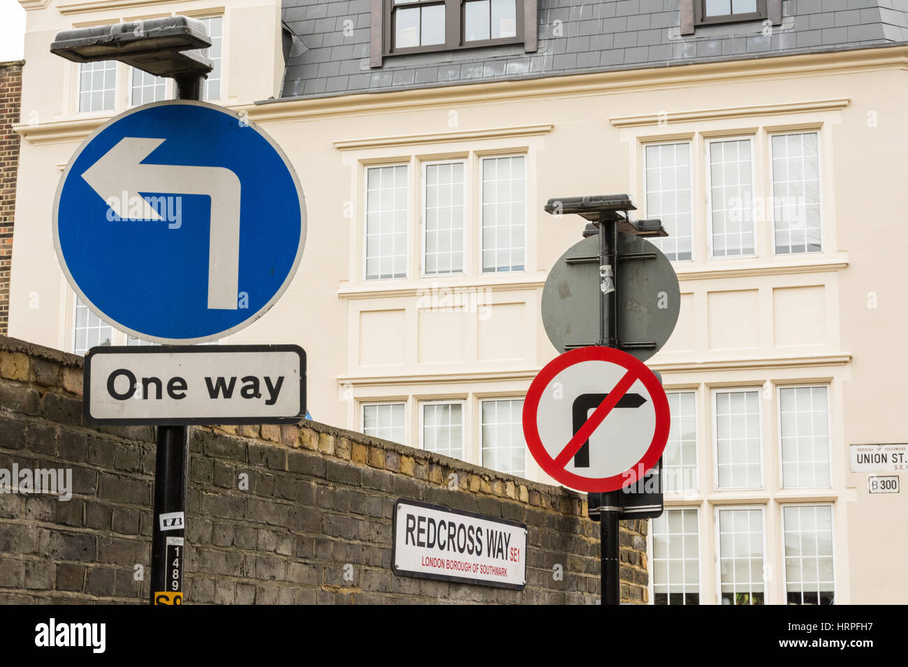 No right turn sign hi-res stock photography and images - Alamy