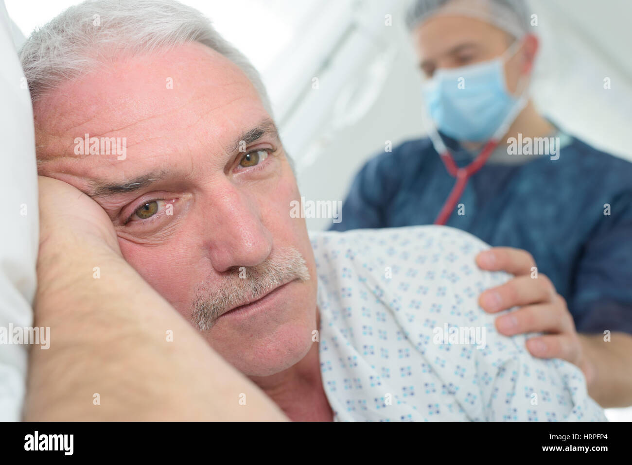Side view caucasian senior patient hi-res stock photography and images ...