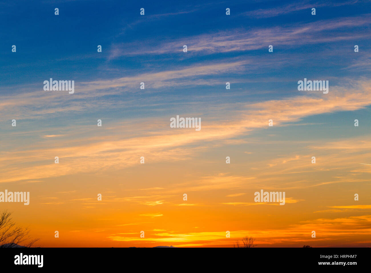 Orange cloudy sky hi-res stock photography and images - Alamy