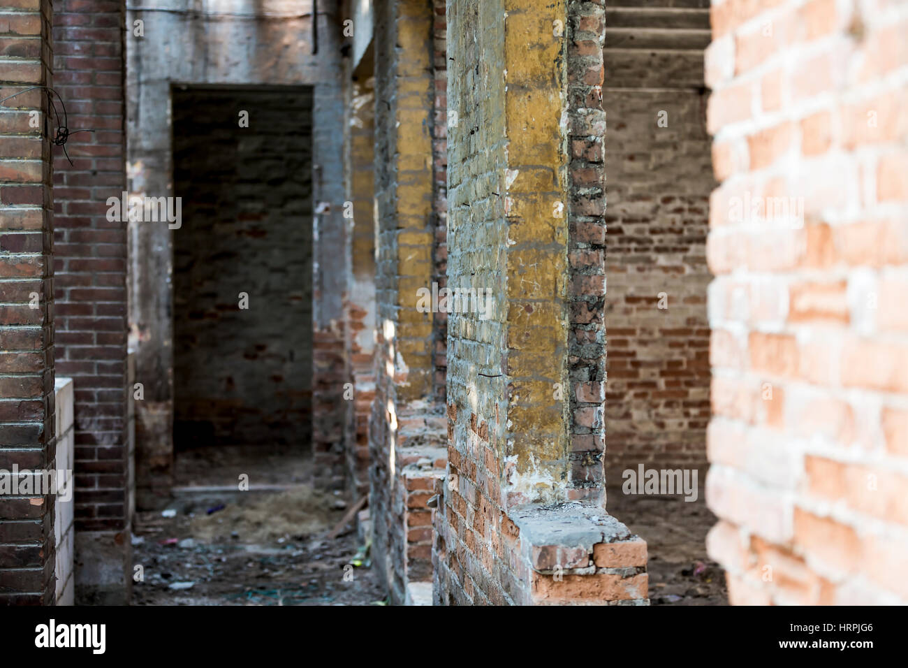 Brick corner interior old hi-res stock photography and images - Alamy