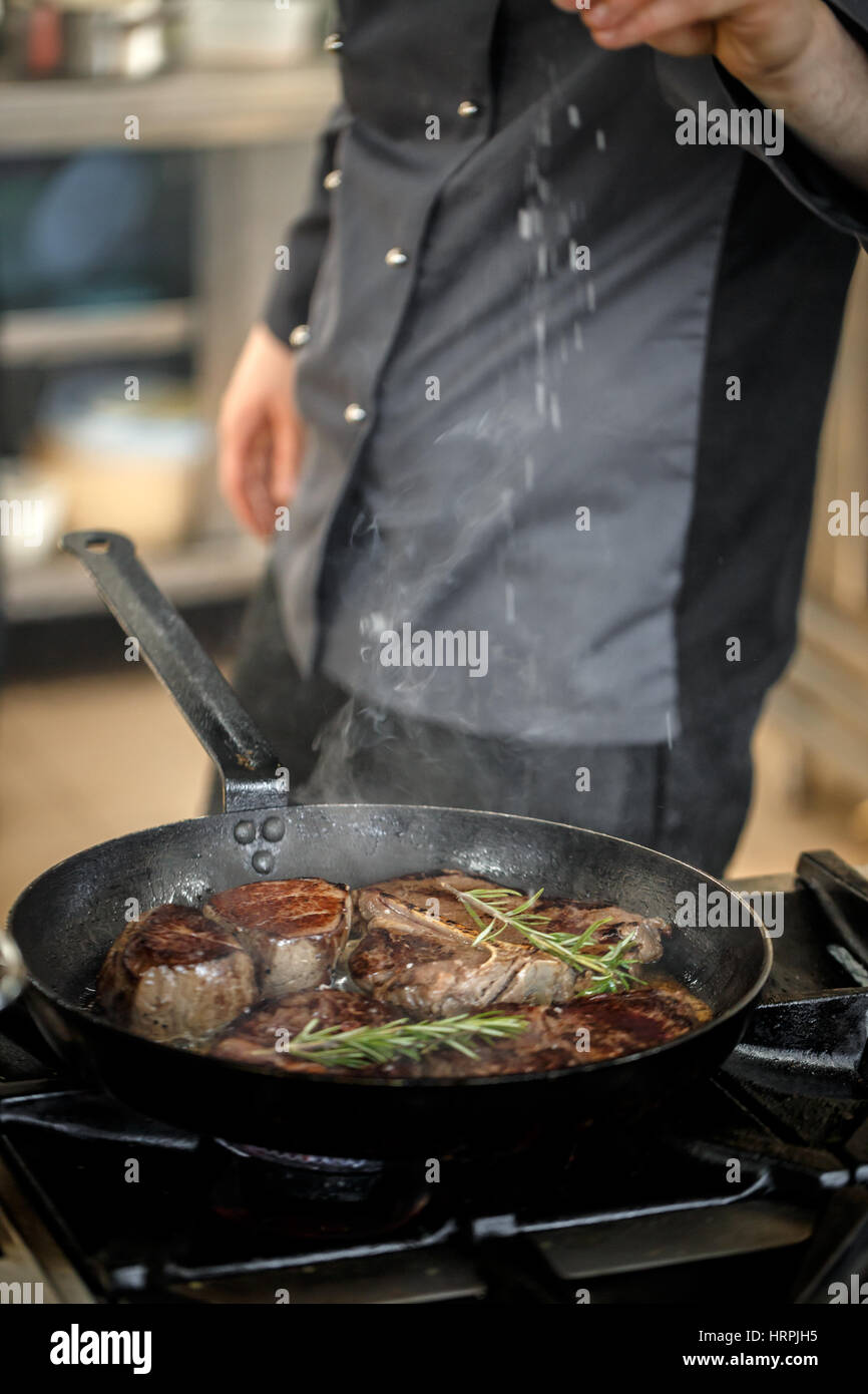 Meat for restaurant hi-res stock photography and images - Alamy