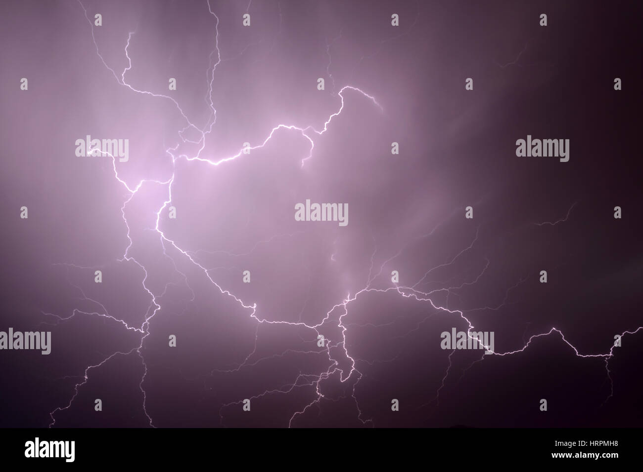 Flash in the night sky hi-res stock photography and images - Alamy