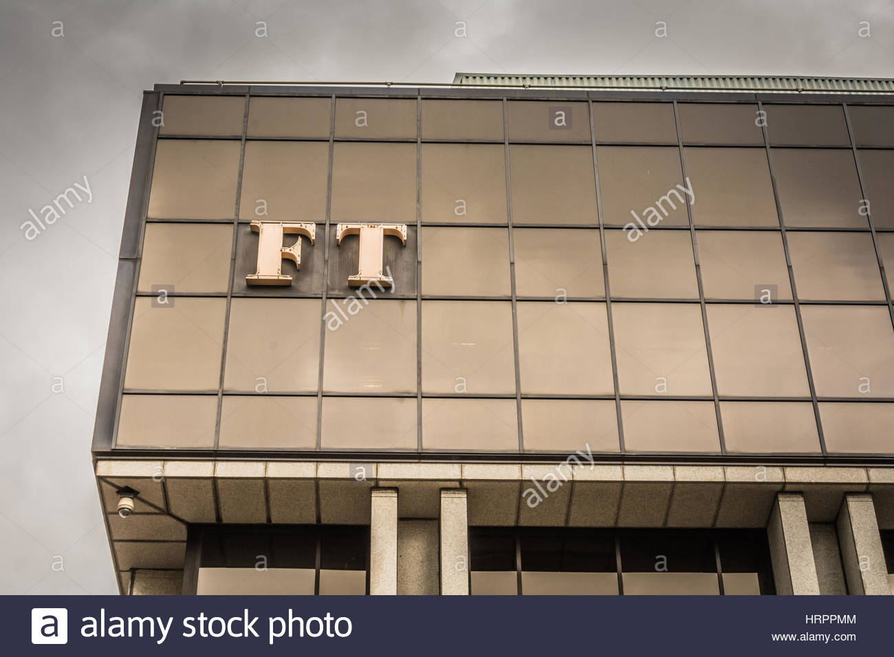 London Newspaper Building Stock Photos & London Newspaper Building ...