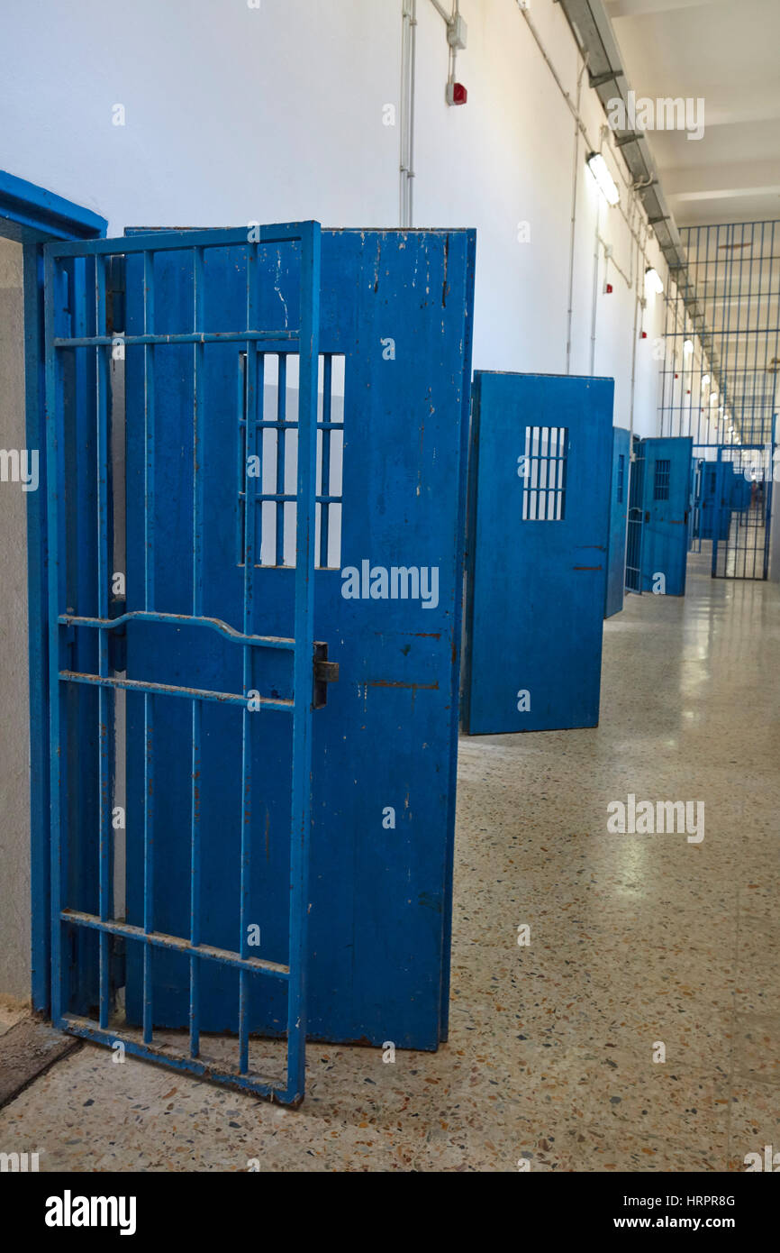 Jail cell gate hi-res stock photography and images - Alamy