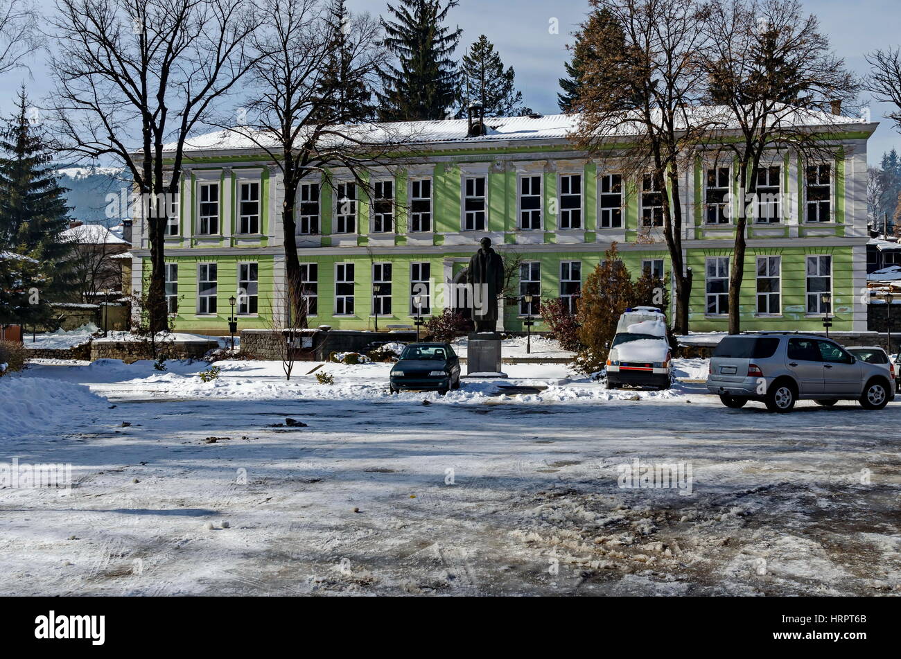 Old school building hi-res stock photography and images - Alamy