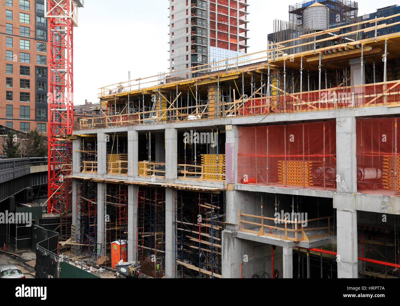 Construction beams and columns hi-res stock photography and images - Alamy