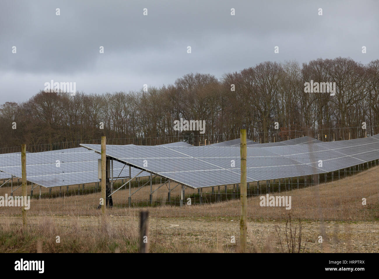 Solar fields hi-res stock photography and images - Alamy