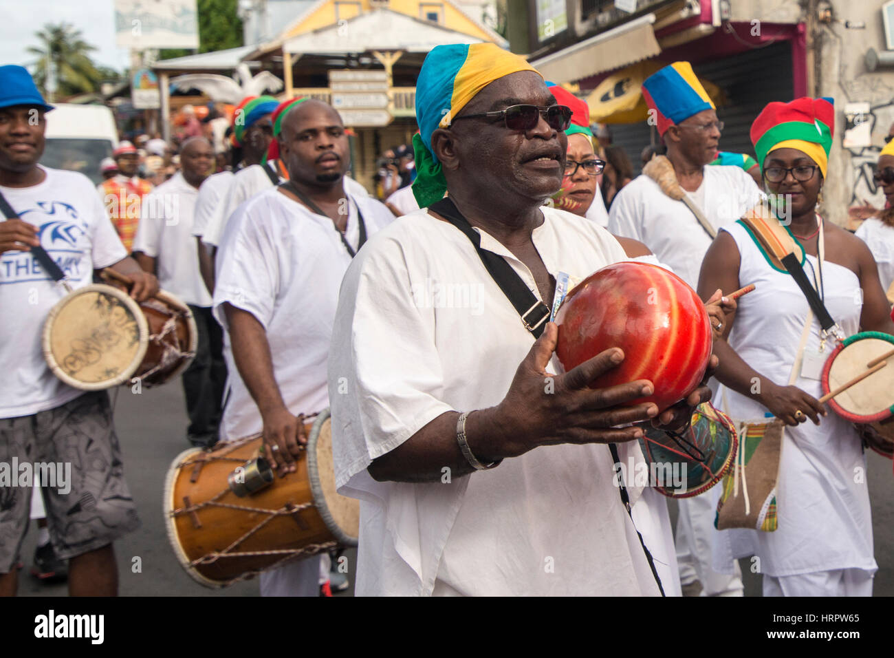 Mardi gras mask music hi-res stock photography and images - Alamy