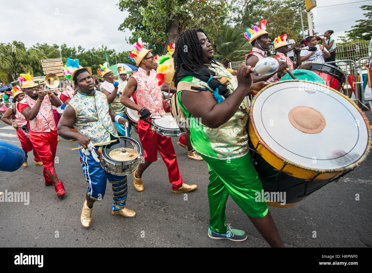 Caribbean carnival costume hi-res stock photography and images - Alamy
