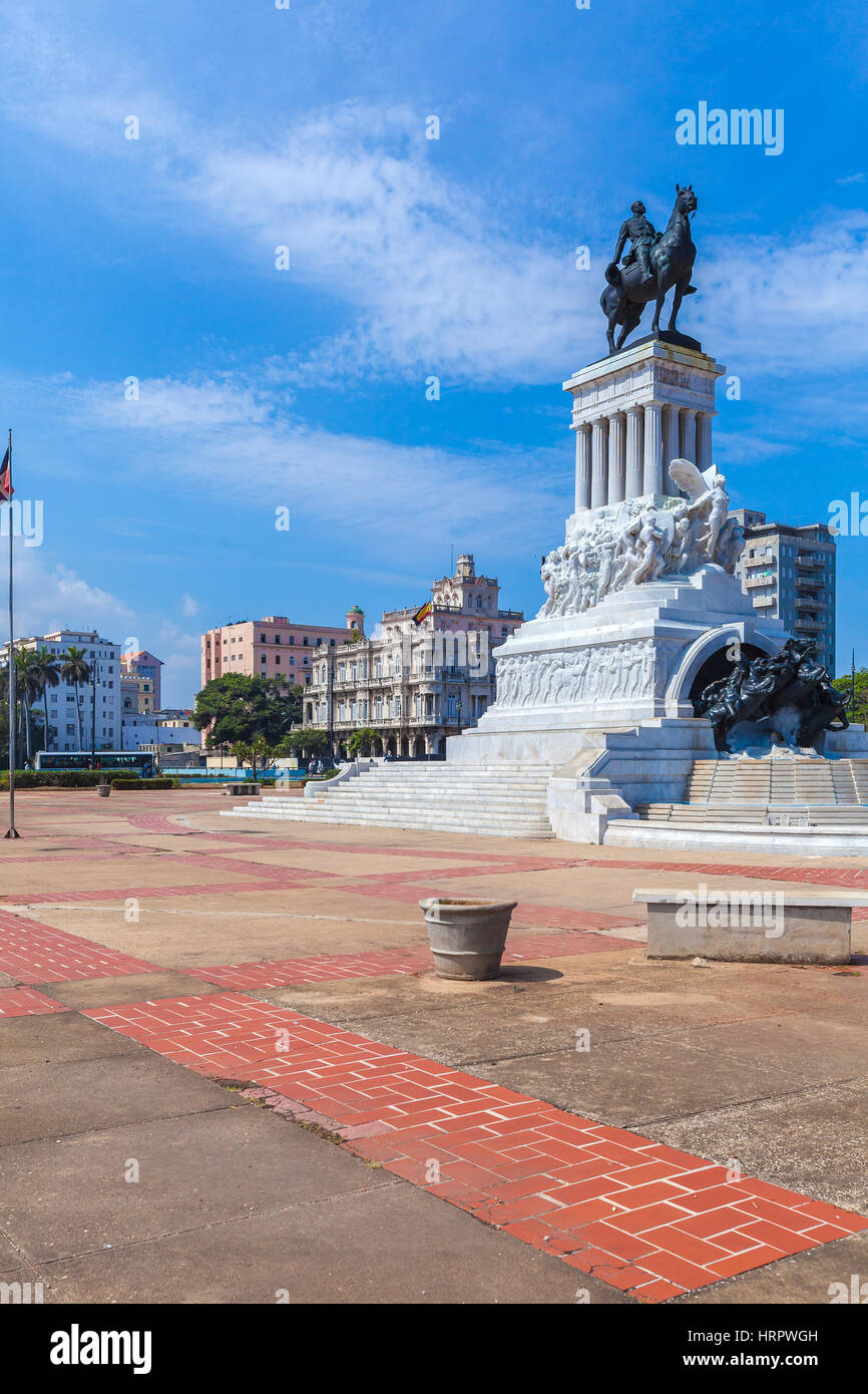 Statue general maximo gomez in hi-res stock photography and images - Alamy