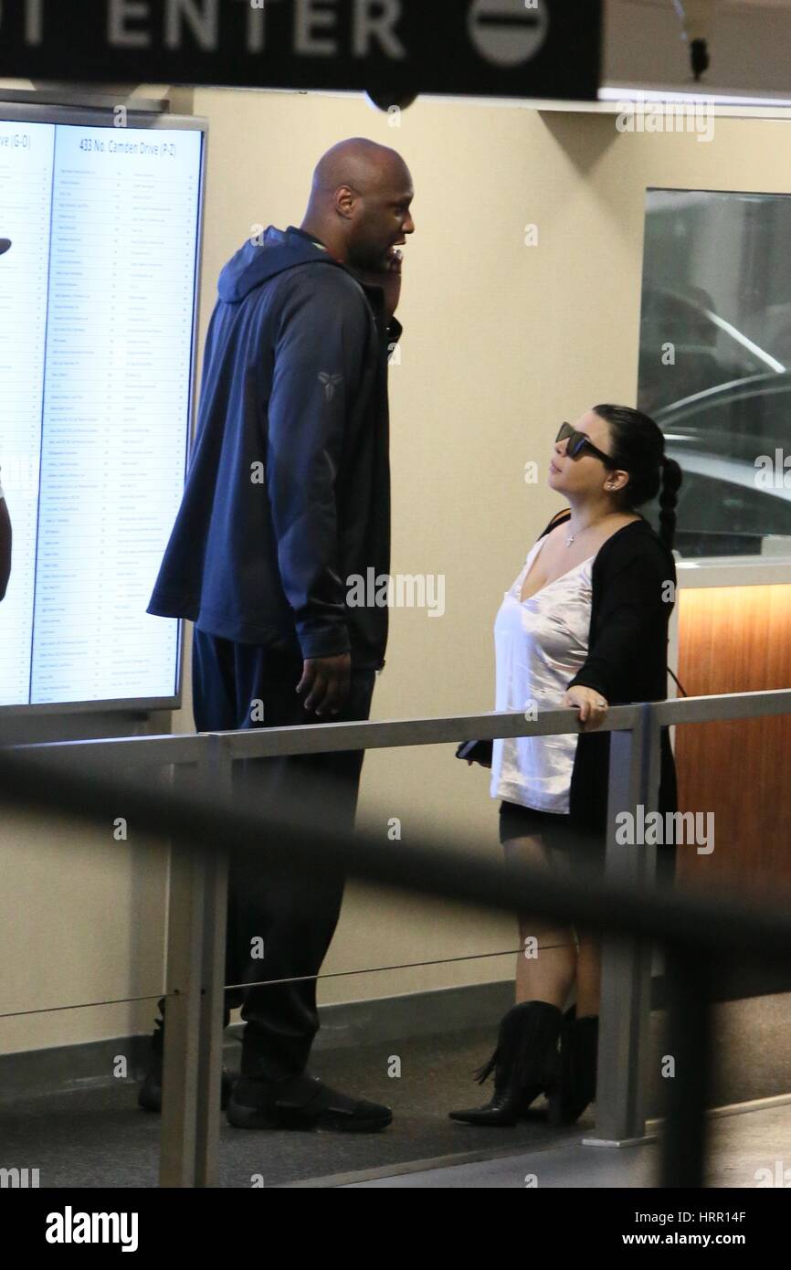 Lamar Odom makes a phone call at a medical building in Beverly Hills ...