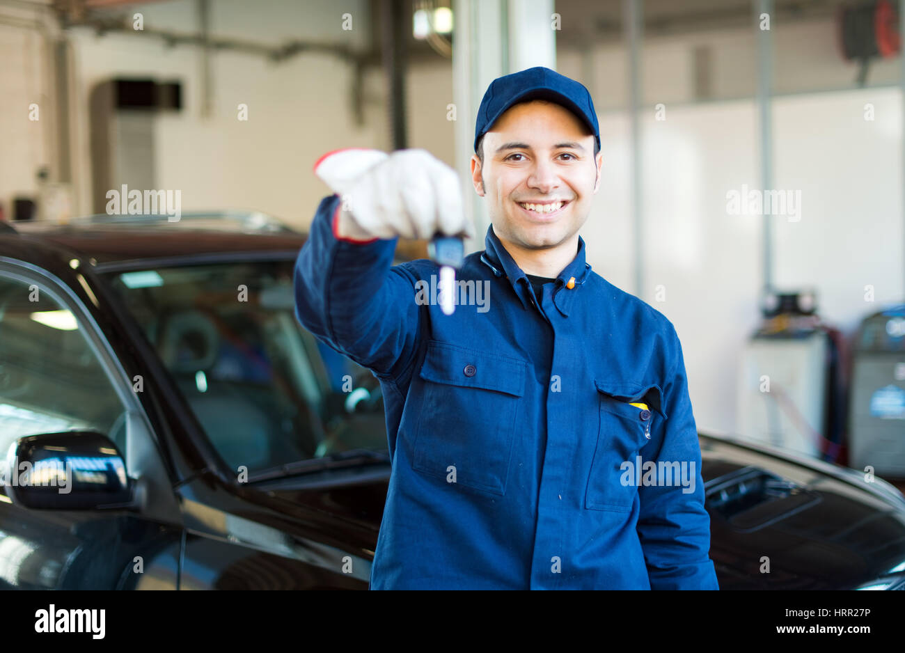 Mechanic hand keys work hi-res stock photography and images - Alamy