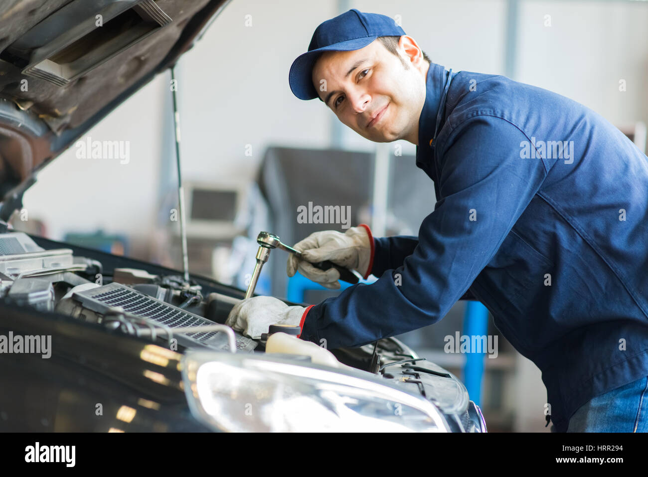 Car worker hi-res stock photography and images - Alamy