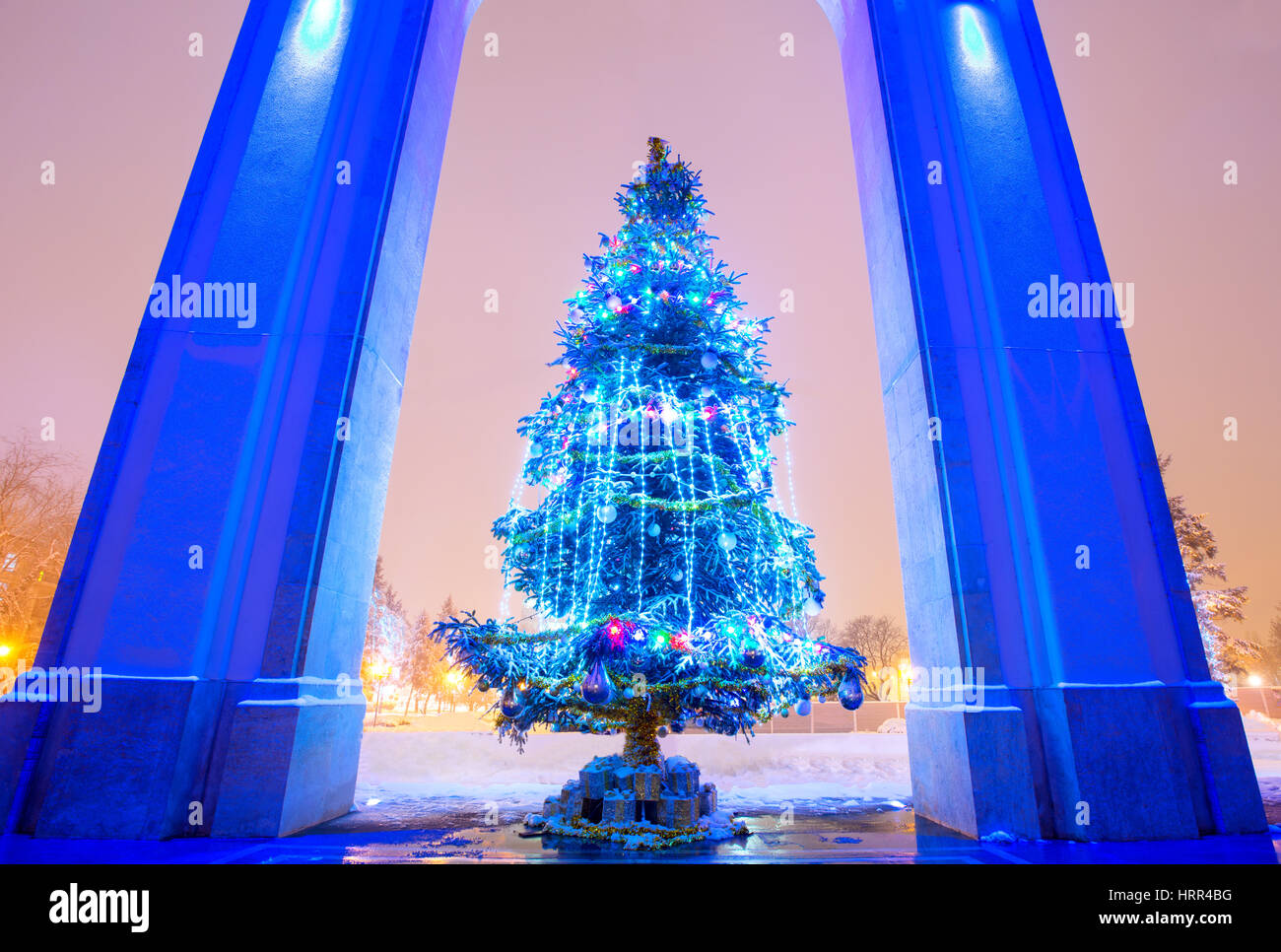 Bucharest christmas tree hi-res stock photography and images - Alamy