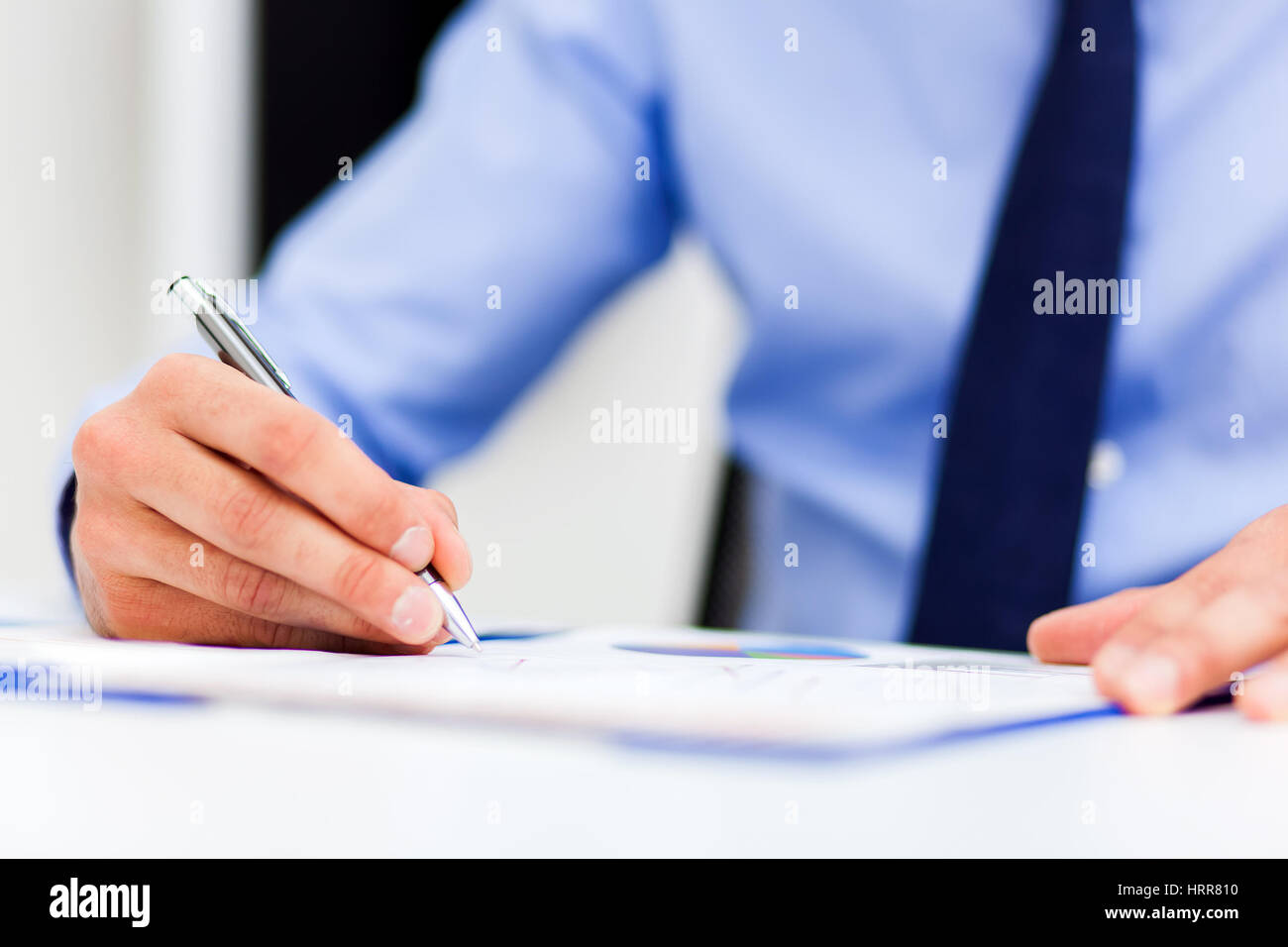 Conclusion contract hi-res stock photography and images - Alamy