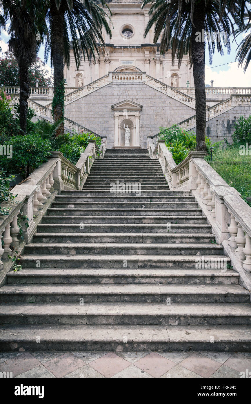 Stairway leading up church hi-res stock photography and images - Alamy