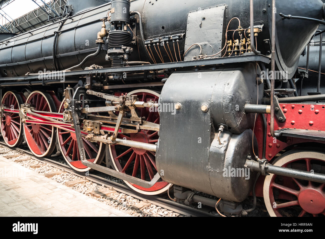 Old steam locomotive standing hi-res stock photography and images - Alamy