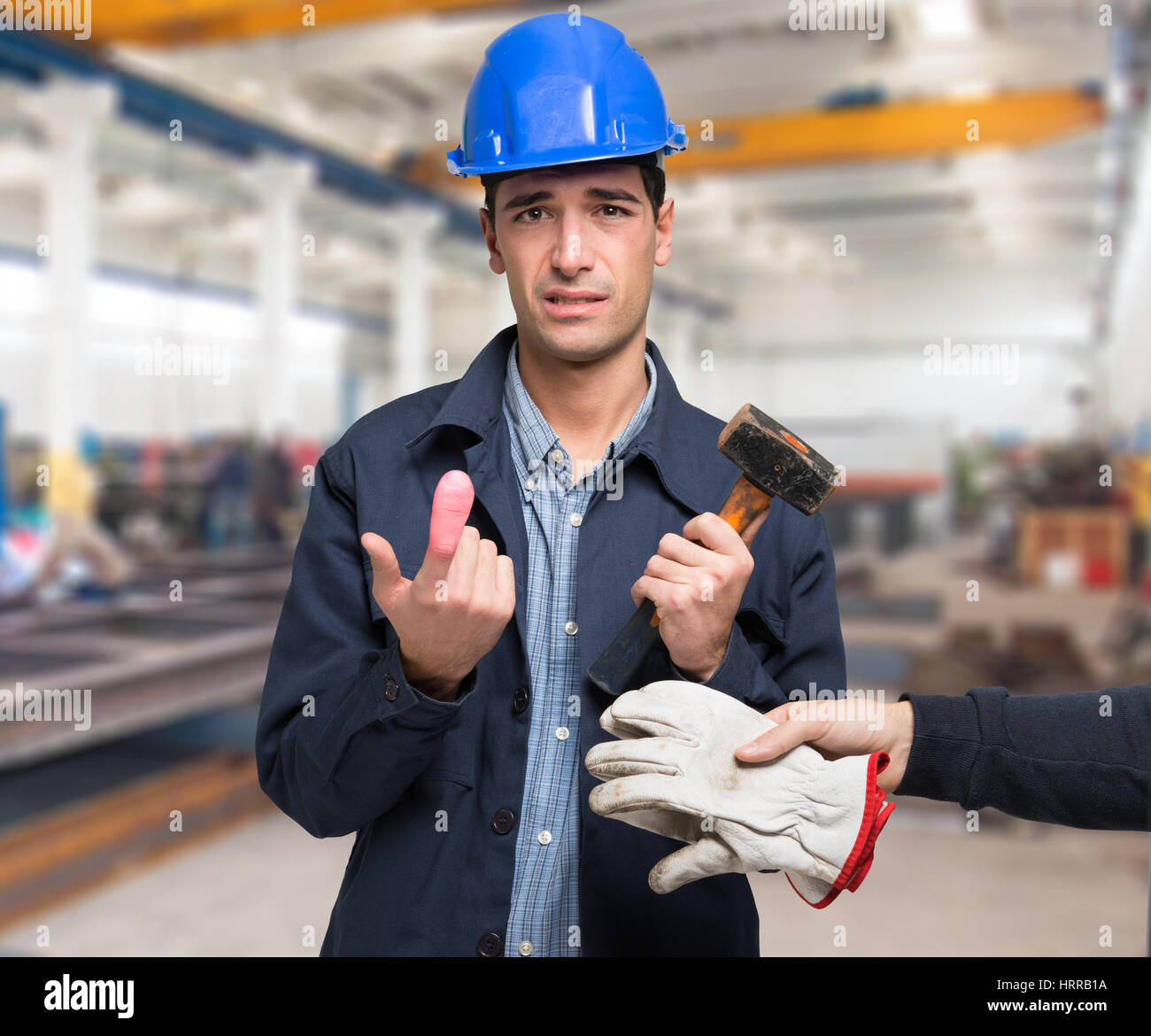Hammer finger hi-res stock photography and images - Alamy
