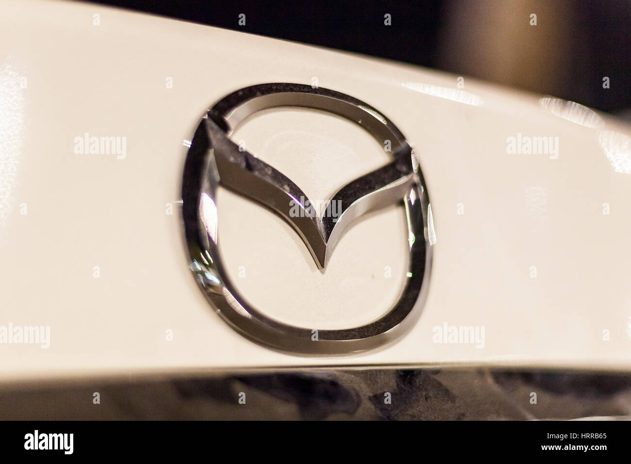 Mazda logo hi-res stock photography and images - Alamy