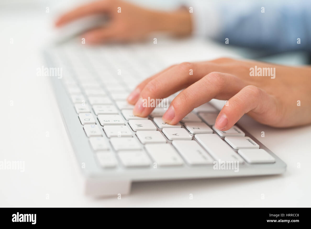Person using a computer hi-res stock photography and images - Alamy