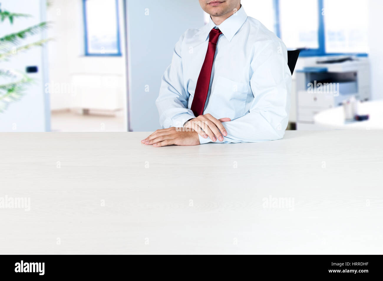 Empty executive desk hi-res stock photography and images - Alamy