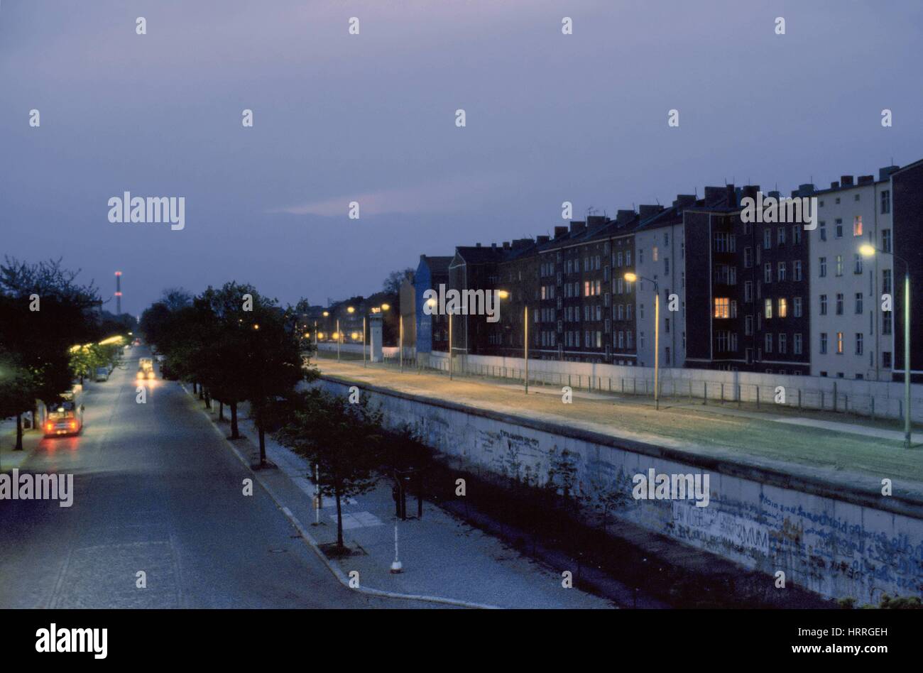The Berlin Wall in 1986 Stock Photo - Alamy